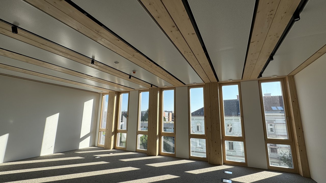 MIC company headquarters - MM Holz